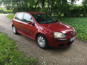 Sarkans Volkswagen Golf 2004 Rīga, ar dzinēja tilpumu 1.90 L un nobraukumu 224 tūkst. km par 2800 €, foto  vietnē AUTOMOTO.COM.LV