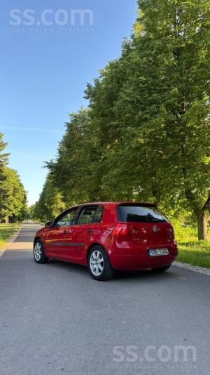Sarkans Volkswagen Golf 2004 Dobele, ar dzinēja tilpumu 1.40 L un nobraukumu 243 tūkst. km par 1400 €, foto 4 vietnē AUTOMOTO.COM.LV