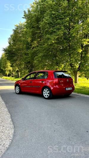Sarkans Volkswagen Golf 2004 Dobele, ar dzinēja tilpumu 1.40 L un nobraukumu 243 tūkst. km par 1400 €, foto 5 vietnē AUTOMOTO.COM.LV