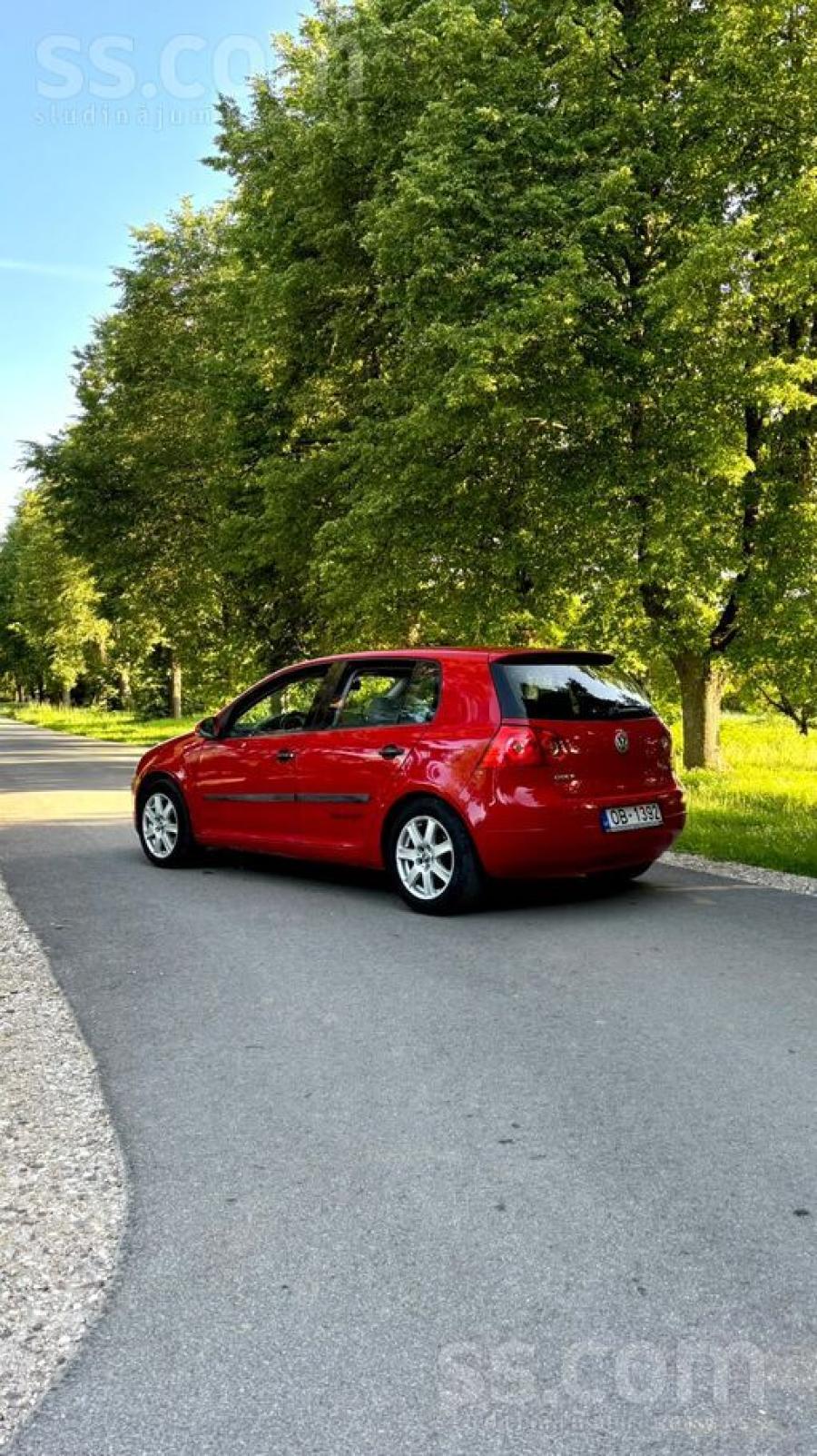 Sarkans Volkswagen Golf 2004 Dobele, ar dzinēja tilpumu 1.40 L un nobraukumu 243 tūkst. km par 1400 €, foto 5 vietnē AUTOMOTO.COM.LV