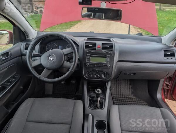 Sarkans Volkswagen Golf 2004 Rīga, ar dzinēja tilpumu 1.90 L un nobraukumu 351 tūkst. km par 650 €, foto 6 vietnē AUTOMOTO.COM.LV