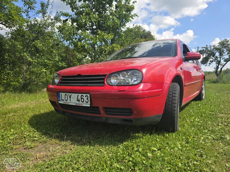 Красный Фольксваген Гольф 2004 в Вильнюс, объемом двигателя 1.90 л и пробегом 291 тыс. км за 1750 €, фото 1 на AUTOMOTO.COM.LV