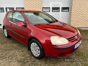 Red Volkswagen Golf 2004 in Paide, with an engine capacity of 1.60 L and mileage of 92 thousand km for 2599 €, photo 5 on AUTOMOTO.COM.LV