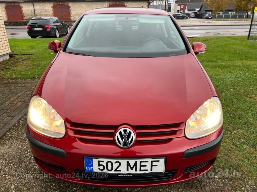 Red Volkswagen Golf 2004 in Paide, with an engine capacity of 1.60 L and mileage of 92 thousand km for 2599 €, photo 12 on AUTOMOTO.COM.LV