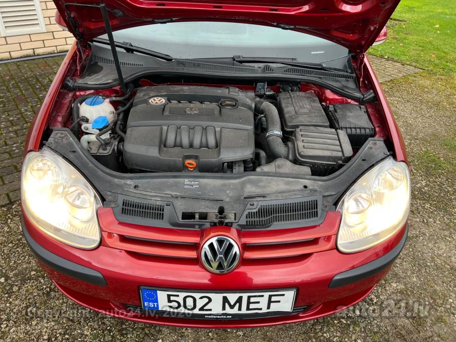 Red Volkswagen Golf 2004 in Paide, with an engine capacity of 1.60 L and mileage of 92 thousand km for 2599 €, photo 28 on AUTOMOTO.COM.LV