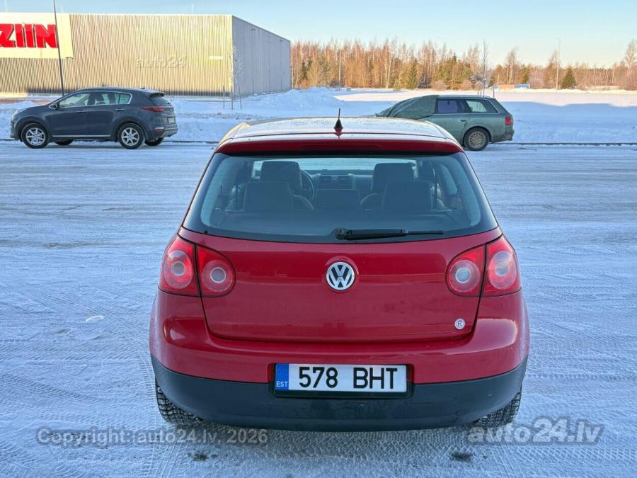 Sarkans Volkswagen Golf 2005 Rapla, ar dzinēja tilpumu 1.60 L un nobraukumu 200 tūkst. km par 1900 €, foto 8 vietnē AUTOMOTO.COM.LV