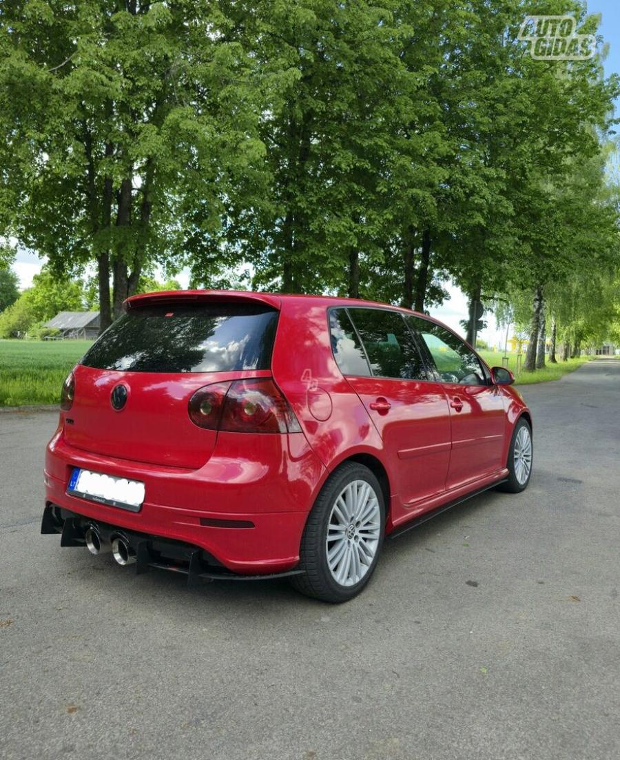Sarkans Volkswagen Golf 2005 Jurbarkas, ar dzinēja tilpumu 2.00 L un nobraukumu 281 tūkst. km par 3000 €, foto 4 vietnē AUTOMOTO.COM.LV