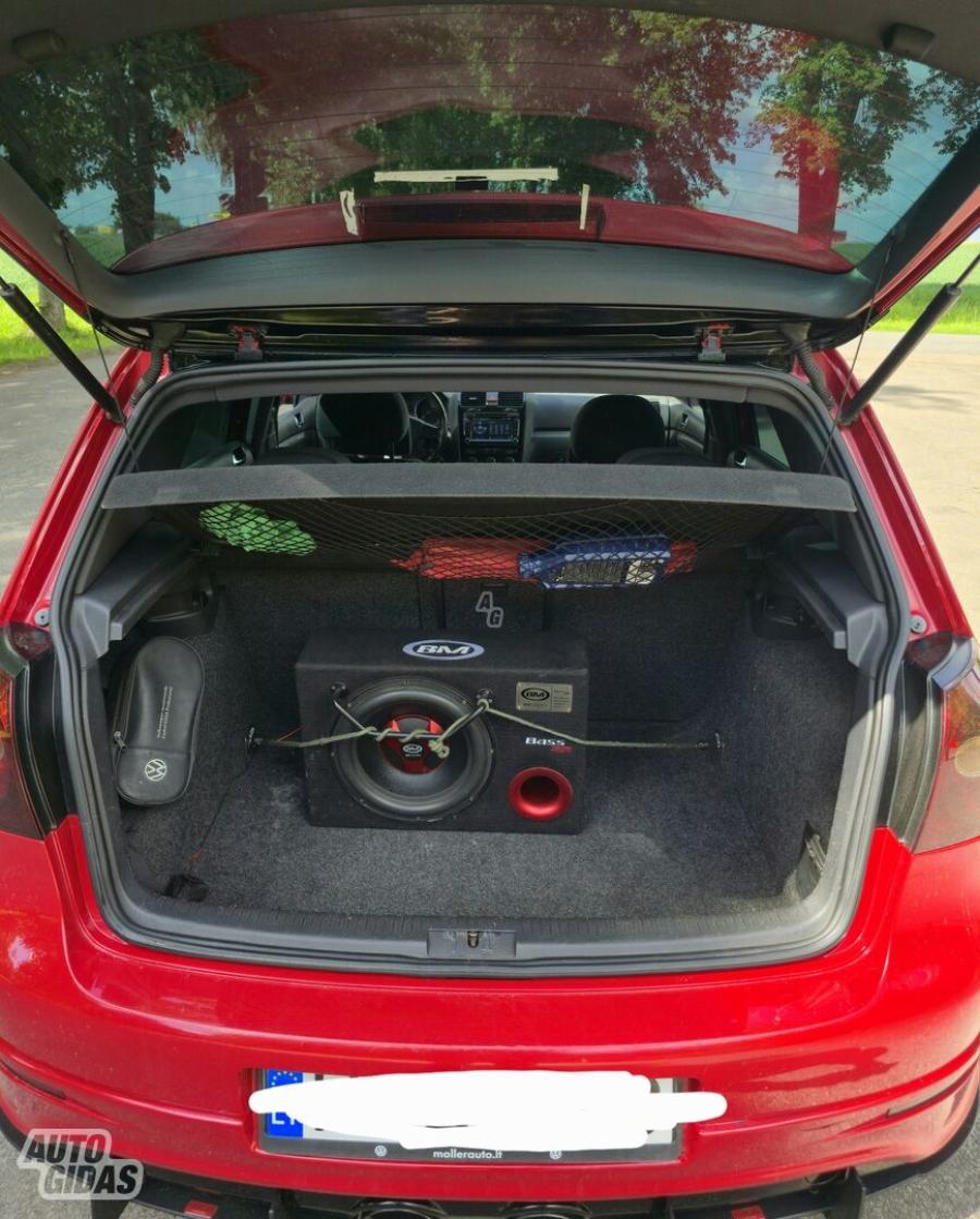 Sarkans Volkswagen Golf 2005 Jurbarkas, ar dzinēja tilpumu 2.00 L un nobraukumu 281 tūkst. km par 3000 €, foto 6 vietnē AUTOMOTO.COM.LV