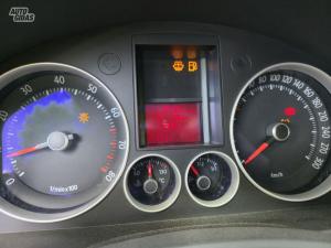 Sarkans Volkswagen Golf 2005 Jurbarkas, ar dzinēja tilpumu 2.00 L un nobraukumu 281 tūkst. km par 3000 €, foto 8 vietnē AUTOMOTO.COM.LV