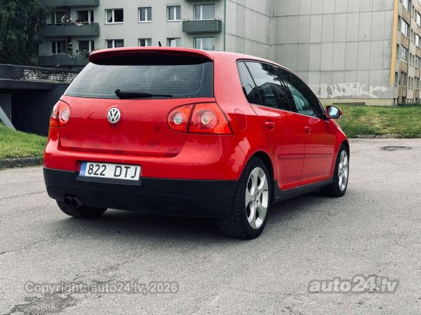 Red Volkswagen Golf 2005 in Tallinn, with an engine capacity of 2.00 L and mileage of 280 thousand km for 3990 €, photo 4 on AUTOMOTO.COM.LV
