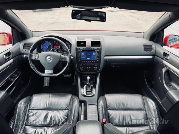 Red Volkswagen Golf 2005 in Tallinn, with an engine capacity of 2.00 L and mileage of 280 thousand km for 3990 €, photo 7 on AUTOMOTO.COM.LV