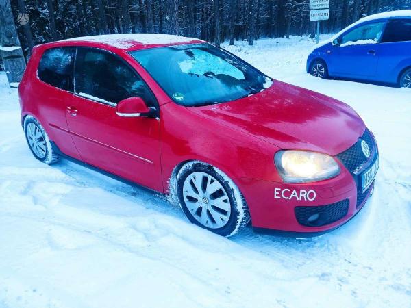 Red Volkswagen Golf 2006 in Utena, with an engine capacity of 1.98 L and mileage of 254 thousand km for 3650 €, photo 1 on AUTOMOTO.COM.LV