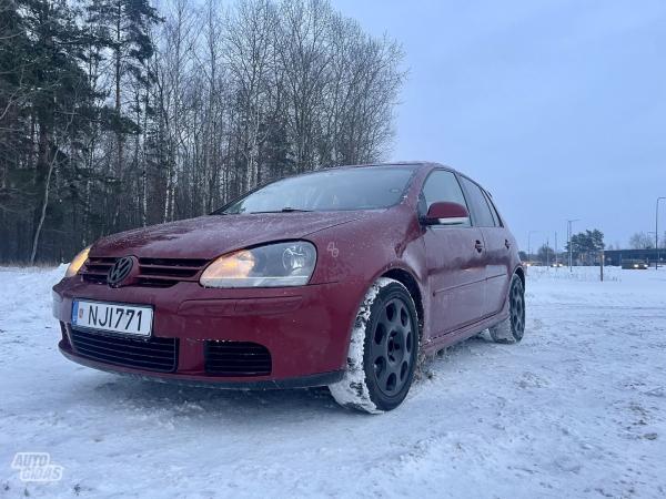 Red Volkswagen Golf 2006 in Kaunas, with an engine capacity of 1.60 L and mileage of 250 thousand km for 970 €, photo 2 on AUTOMOTO.COM.LV