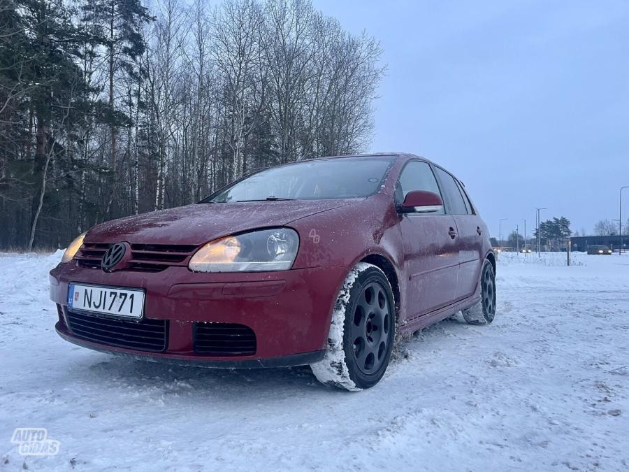 Red Volkswagen Golf 2006 in Kaunas, with an engine capacity of 1.60 L and mileage of 250 thousand km for 970 €, photo 2 on AUTOMOTO.COM.LV
