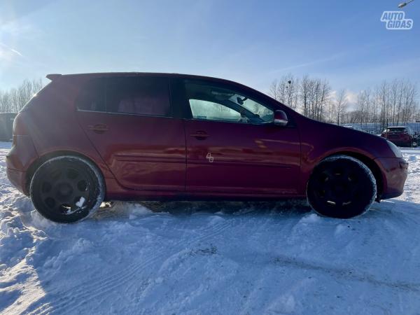 Sarkans Volkswagen Golf 2006 Kauņa, ar dzinēja tilpumu 1.60 L un nobraukumu 250 tūkst. km par 950 €, foto 4 vietnē AUTOMOTO.COM.LV