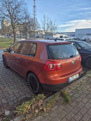 Sarkans Volkswagen Golf 2006 Mažeikiai, ar dzinēja tilpumu 1.60 L un nobraukumu 305 tūkst. km par 2700 €, foto 3 vietnē AUTOMOTO.COM.LV