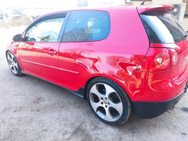 Sarkans Volkswagen Golf 2006 Utena, ar dzinēja tilpumu 2.00 L un nobraukumu 246 tūkst. km par 3550 €, foto 5 vietnē AUTOMOTO.COM.LV