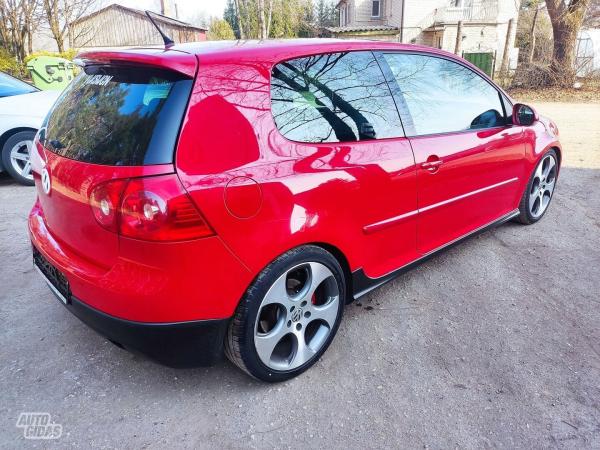 Sarkans Volkswagen Golf 2006 Utena, ar dzinēja tilpumu 2.00 L un nobraukumu 246 tūkst. km par 3550 €, foto 9 vietnē AUTOMOTO.COM.LV