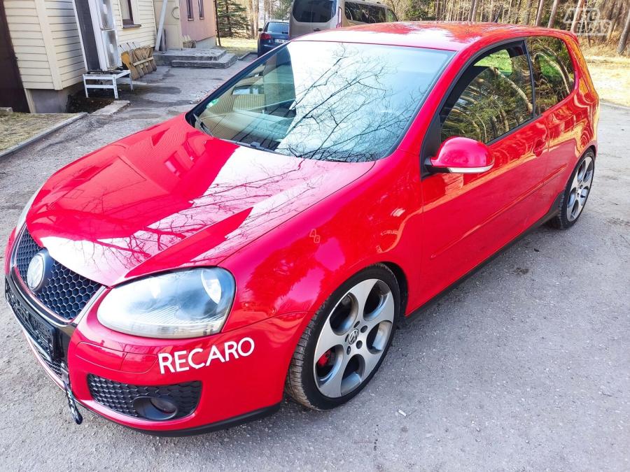 Sarkans Volkswagen Golf 2006 Utena, ar dzinēja tilpumu 2.00 L un nobraukumu 246 tūkst. km par 3550 €, foto 22 vietnē AUTOMOTO.COM.LV