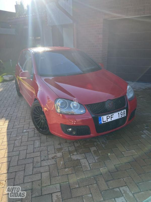 Sarkans Volkswagen Golf 2006 Viļņa, ar dzinēja tilpumu 2.00 L un nobraukumu 205 tūkst. km par 5000 €, foto 1 vietnē AUTOMOTO.COM.LV