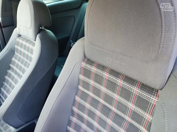 Sarkans Volkswagen Golf 2006 Utena, ar dzinēja tilpumu 2.00 L un nobraukumu 246 tūkst. km par 3550 €, foto 9 vietnē AUTOMOTO.COM.LV