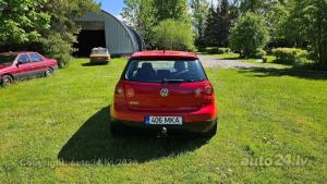 Sarkans Volkswagen Golf 2007 Tallina, ar dzinēja tilpumu 1.40 L un nobraukumu 198 tūkst. km par 2500 €, foto 3 vietnē AUTOMOTO.COM.LV