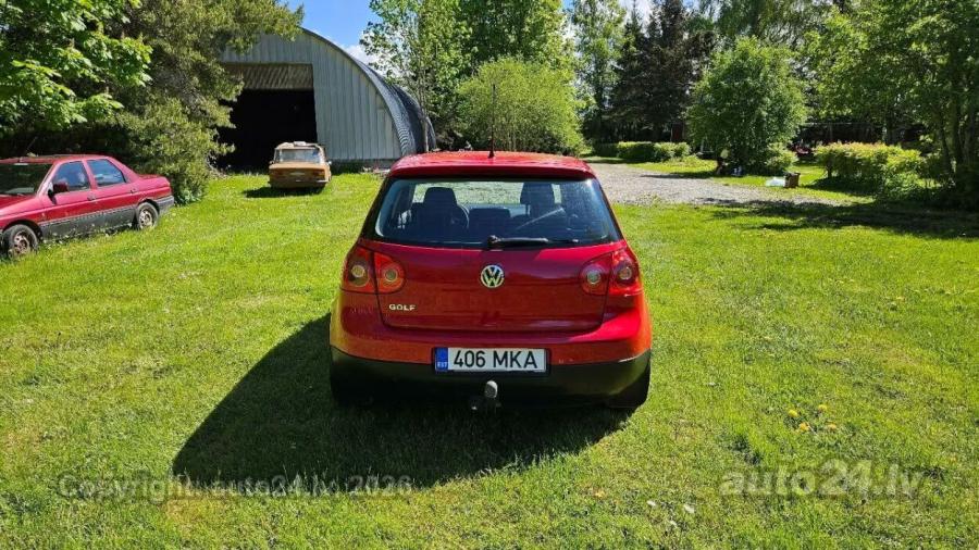 Sarkans Volkswagen Golf 2007 Tallina, ar dzinēja tilpumu 1.40 L un nobraukumu 198 tūkst. km par 2500 €, foto 3 vietnē AUTOMOTO.COM.LV