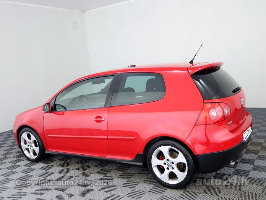 Red Volkswagen Golf 2007 in Tallinn, with an engine capacity of 2.00 L and mileage of 205 thousand km for 3499 €, photo 5 on AUTOMOTO.COM.LV