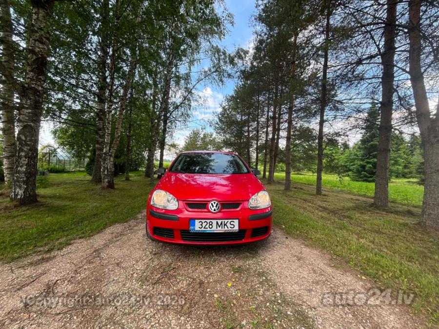 Red Volkswagen Golf 2007 in Viljandi, with an engine capacity of 1.60 L and mileage of 197 thousand km for 800 €, photo 1 on AUTOMOTO.COM.LV