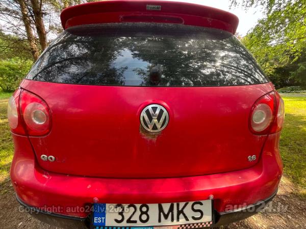 Red Volkswagen Golf 2007 in Viljandi, with an engine capacity of 1.60 L and mileage of 197 thousand km for 800 €, photo 8 on AUTOMOTO.COM.LV