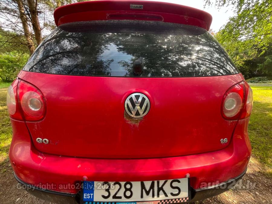 Red Volkswagen Golf 2007 in Viljandi, with an engine capacity of 1.60 L and mileage of 197 thousand km for 800 €, photo 9 on AUTOMOTO.COM.LV