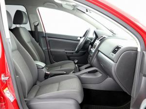 Sarkans Volkswagen Golf 2007 Tallina, ar dzinēja tilpumu 1.60 L un nobraukumu 168 tūkst. km par 1799 €, foto 14 vietnē AUTOMOTO.COM.LV