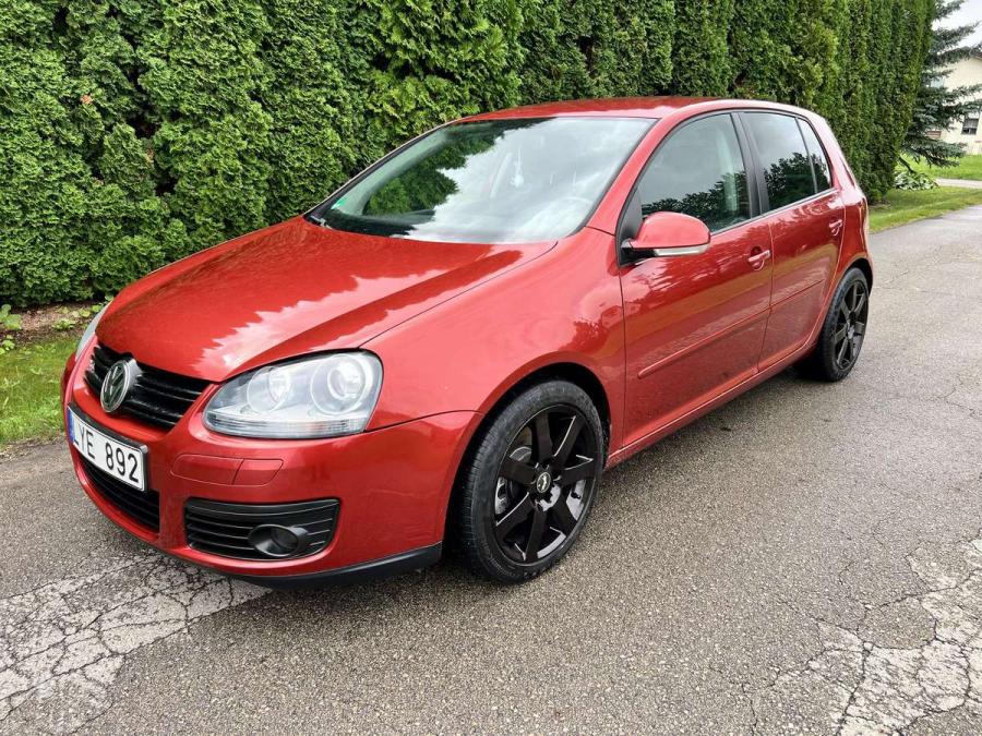 Sarkans Volkswagen Golf 2007 Marijampole, ar dzinēja tilpumu 1.40 L un nobraukumu 183 tūkst. km par 2900 €, foto 1 vietnē AUTOMOTO.COM.LV
