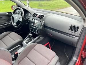 Sarkans Volkswagen Golf 2007 Marijampole, ar dzinēja tilpumu 1.40 L un nobraukumu 183 tūkst. km par 2900 €, foto 12 vietnē AUTOMOTO.COM.LV
