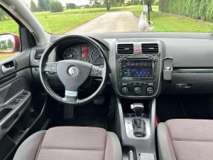 Sarkans Volkswagen Golf 2007 Marijampole, ar dzinēja tilpumu 1.40 L un nobraukumu 183 tūkst. km par 2900 €, foto 17 vietnē AUTOMOTO.COM.LV