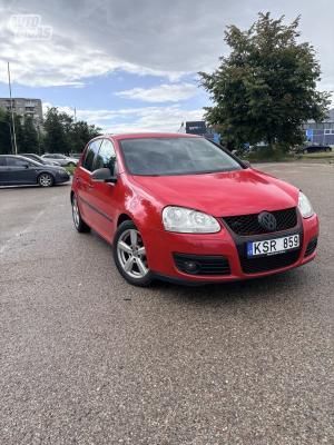 Sarkans Volkswagen Golf 2007 Alīta, ar dzinēja tilpumu 1.90 L un nobraukumu 372 tūkst. km par 1800 €, foto  vietnē AUTOMOTO.COM.LV