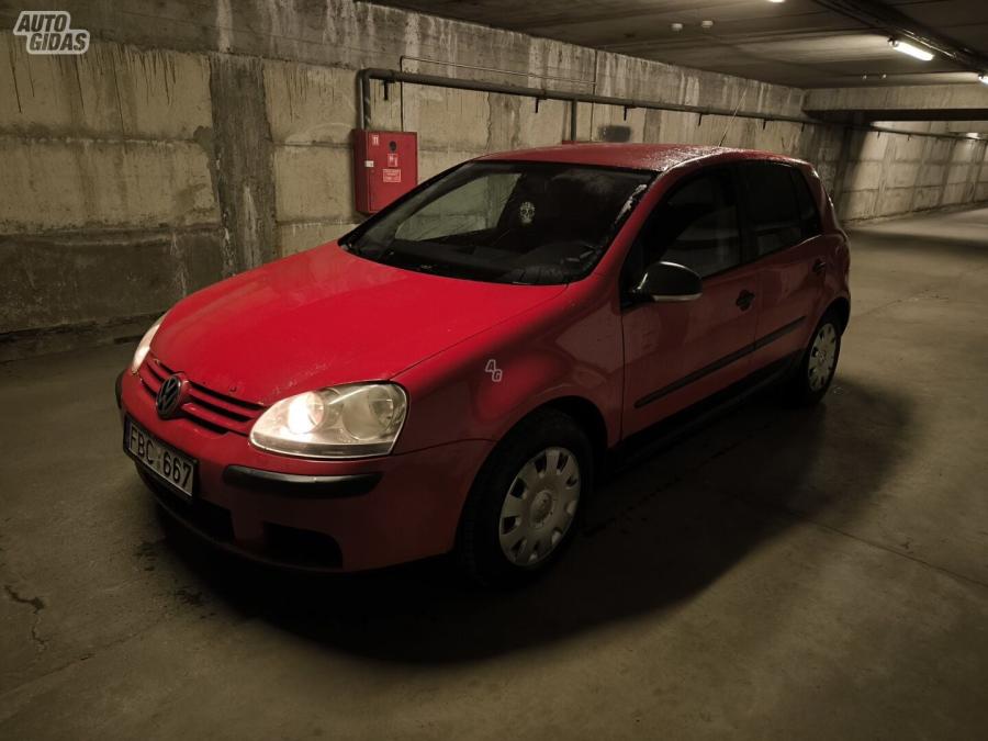 Red Volkswagen Golf 2008 in Vilnius, with an engine capacity of 1.90 L and mileage of 350 thousand km for 850 €, photo 1 on AUTOMOTO.COM.LV