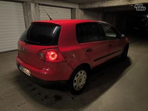 Red Volkswagen Golf 2008 in Vilnius, with an engine capacity of 1.90 L and mileage of 350 thousand km for 850 €, photo 4 on AUTOMOTO.COM.LV