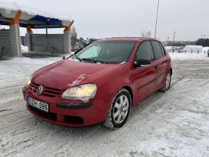 Red Volkswagen Golf 2008 in Vilnius, with an engine capacity of 1.90 L and mileage of 350 thousand km for 900 €, photo 2 on AUTOMOTO.COM.LV