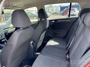 Red Volkswagen Golf 2008 in Riga, with an engine capacity of 1.40 L and mileage of 281 thousand km for 3190 €, photo 12 on AUTOMOTO.COM.LV