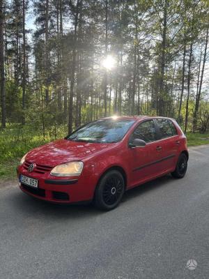 Red Volkswagen Golf 2008 in Vilnius, with an engine capacity of 1.90 L and mileage of 235 thousand km for 1450 €, photo  on AUTOMOTO.COM.LV
