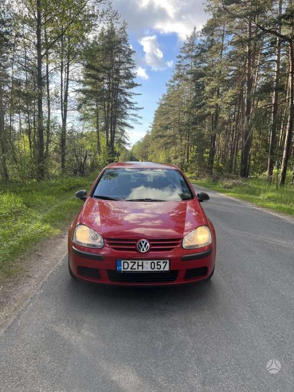 Sarkans Volkswagen Golf 2008 Viļņa, ar dzinēja tilpumu 1.90 L un nobraukumu 235 tūkst. km par 1450 €, foto 3 vietnē AUTOMOTO.COM.LV