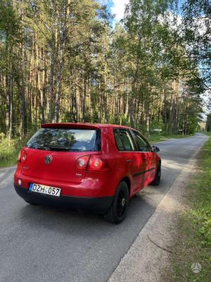 Red Volkswagen Golf 2008 in Vilnius, with an engine capacity of 1.90 L and mileage of 235 thousand km for 1450 €, photo 7 on AUTOMOTO.COM.LV