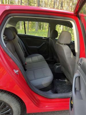 Red Volkswagen Golf 2008 in Vilnius, with an engine capacity of 1.90 L and mileage of 235 thousand km for 1450 €, photo 14 on AUTOMOTO.COM.LV