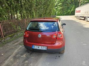 Sarkans Volkswagen Golf 2008 Prienai, ar dzinēja tilpumu 1.90 L un nobraukumu 396 tūkst. km par 1000 €, foto 14 vietnē AUTOMOTO.COM.LV