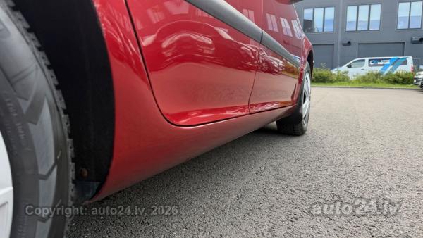 Red Volkswagen Golf 2008 in Tallinn, with an engine capacity of 1.40 L and mileage of 109 thousand km for 3400 €, photo 10 on AUTOMOTO.COM.LV
