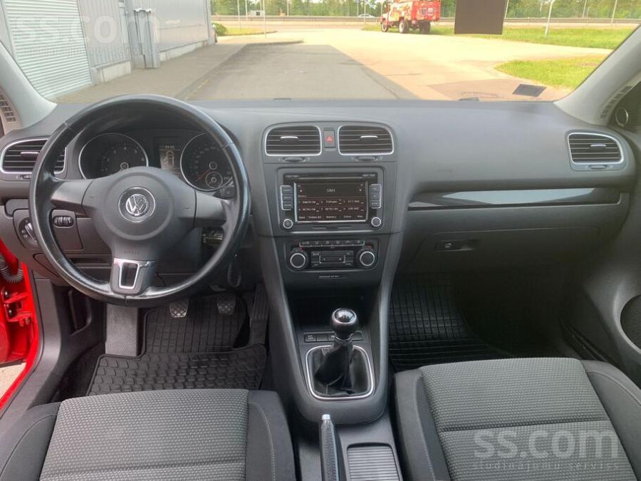 Sarkans Volkswagen Golf 2009 Rīga, ar dzinēja tilpumu 1.80 L un nobraukumu 164 tūkst. km par 4400 €, foto 5 vietnē AUTOMOTO.COM.LV