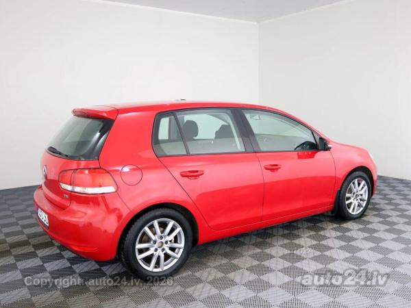 Sarkans Volkswagen Golf 2009 Tallina, ar dzinēja tilpumu 1.40 L un nobraukumu 309 tūkst. km par 1799 €, foto 3 vietnē AUTOMOTO.COM.LV