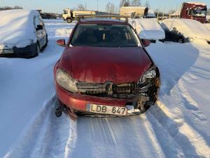 Red Volkswagen Golf 2009 in Utena, with an engine capacity of 1.97 L and mileage of 4 thousand km for 1350 €, photo  on AUTOMOTO.COM.LV