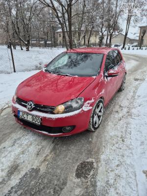 Sarkans Volkswagen Golf 2009 Kauņa, ar dzinēja tilpumu 2.00 L un nobraukumu 485 tūkst. km par 2250 €, foto  vietnē AUTOMOTO.COM.LV